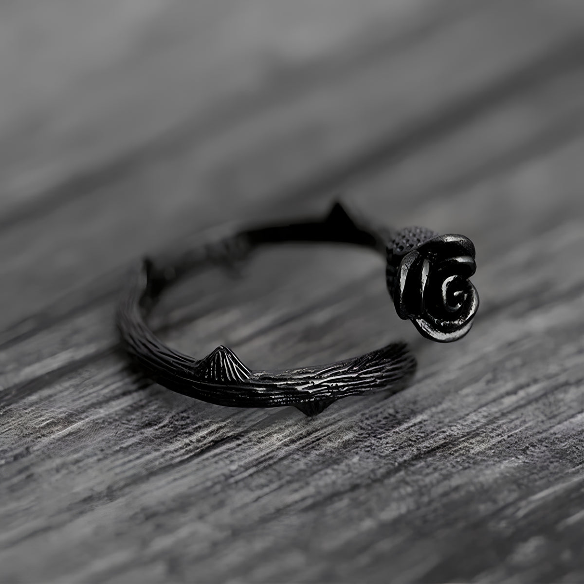 Goth Rings - Elegant Gothic Rings at Mob Dark