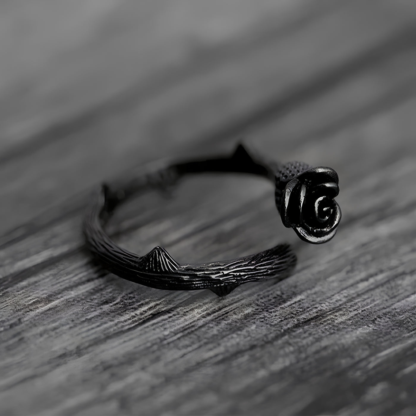 Goth Rings - Elegant Gothic Rings at Mob Dark